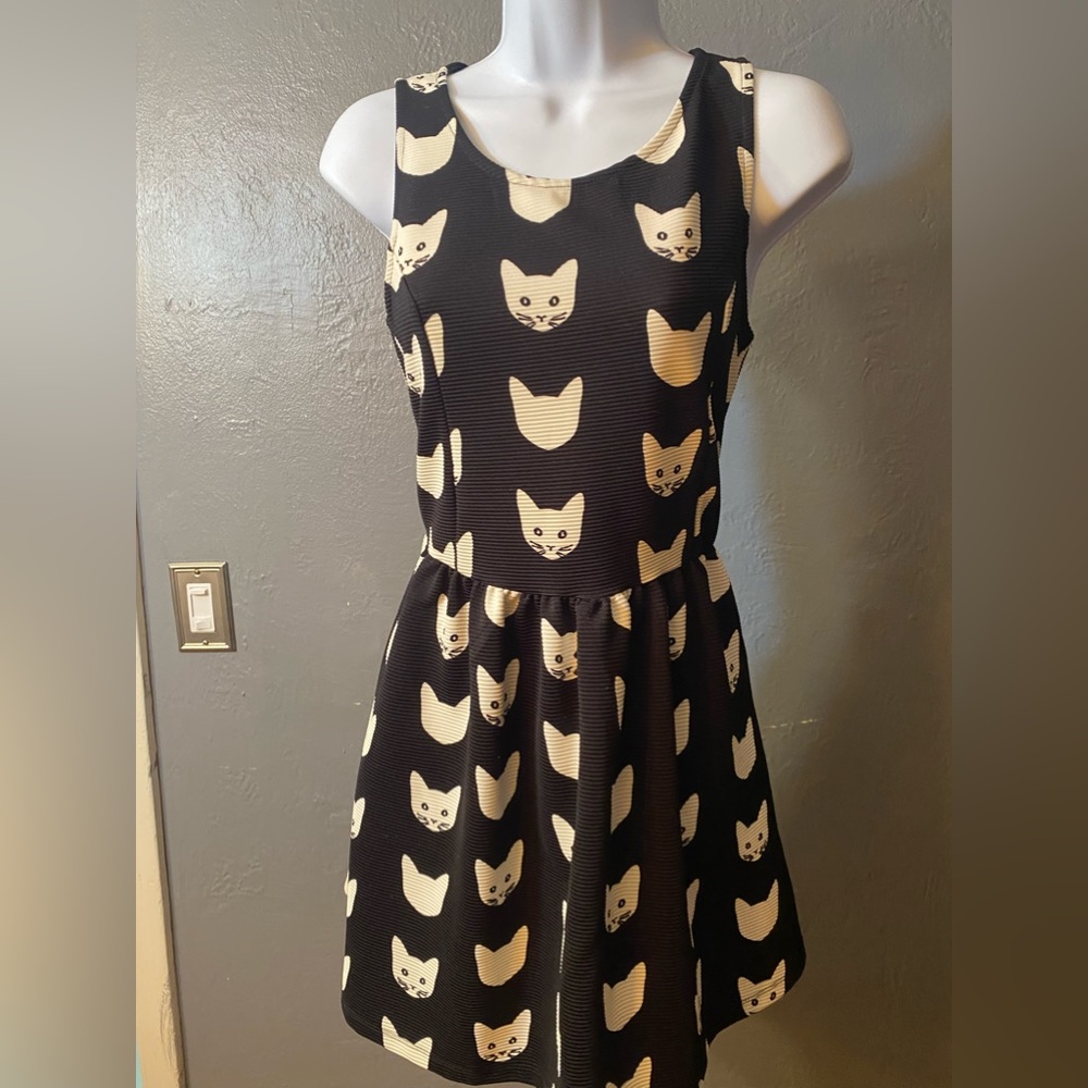 Divided H&M Divided Black And White Cat Mini Dress - Gem